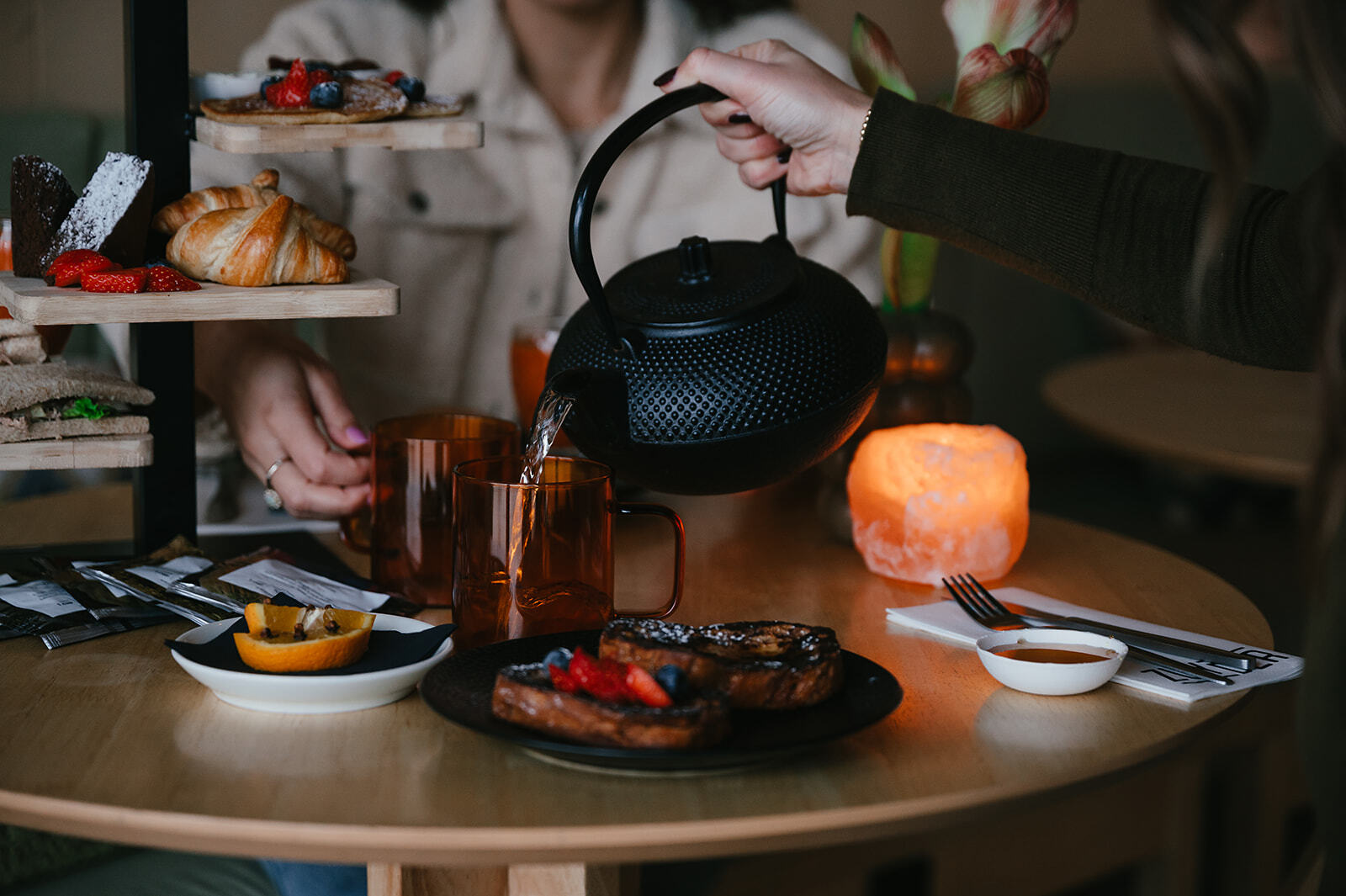 Zuyder | High tea aan het strand van Almere Duin | Zuyder